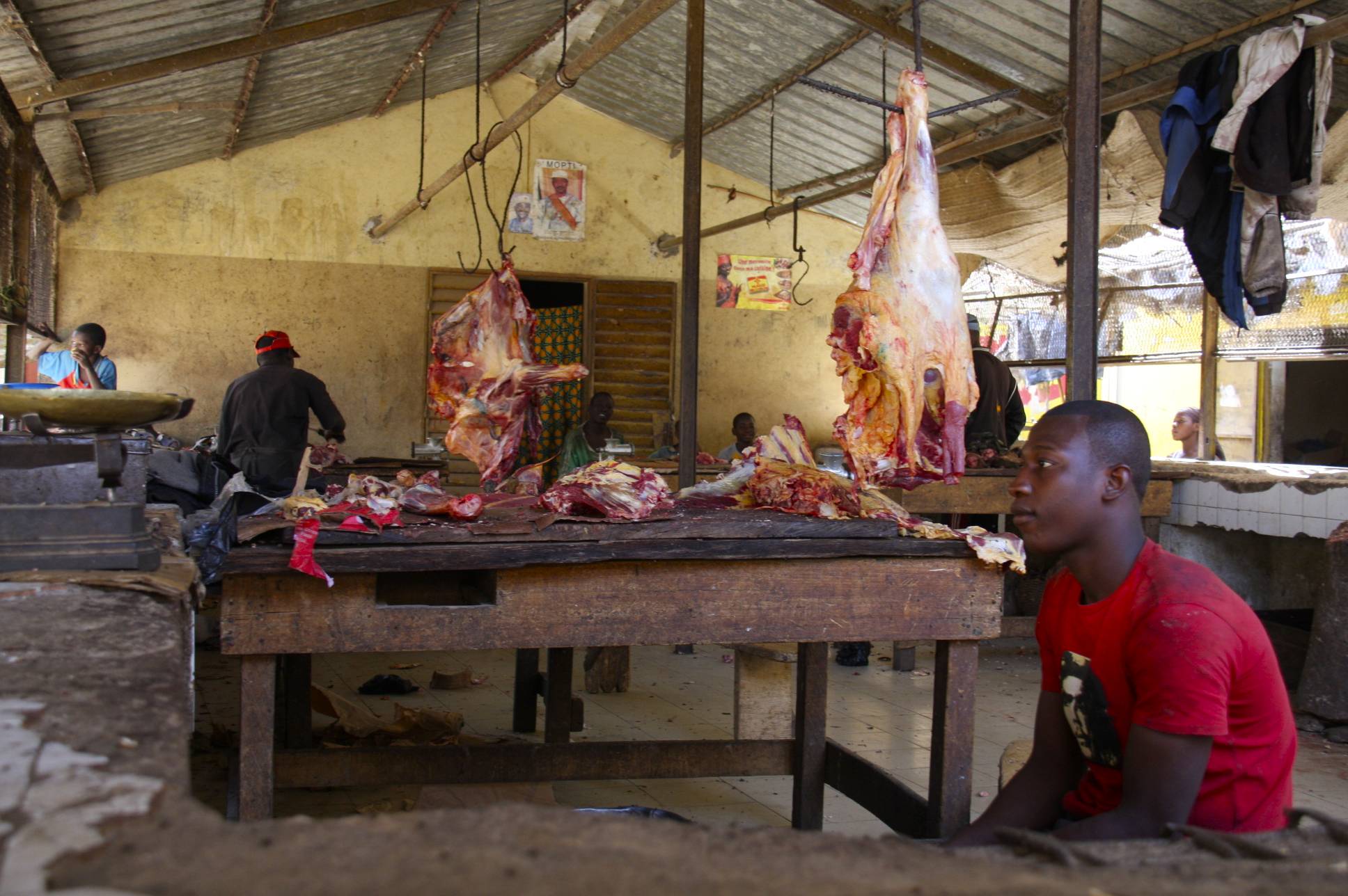 Mopti, bustling port town at the confluence of the Bani and Niger ...