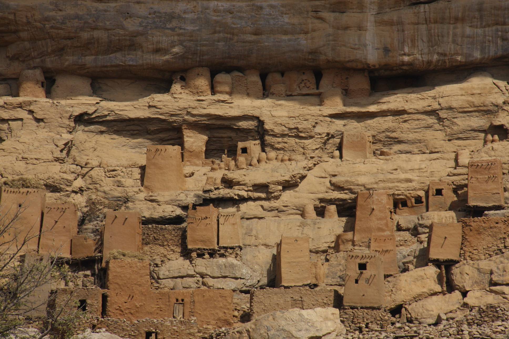 Tellem and Dogon structures, Enndé, Dogon Country, Mali, Africa – Notes ...