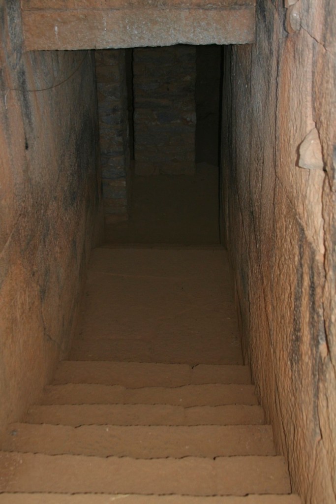 Axum, centre of an ancient African Empire – Notes from Camelid Country