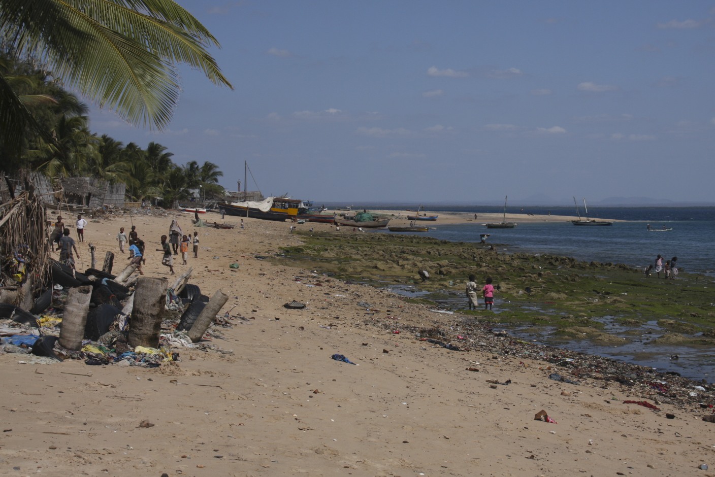 Pemba, a town of endless beaches – Notes from Camelid Country