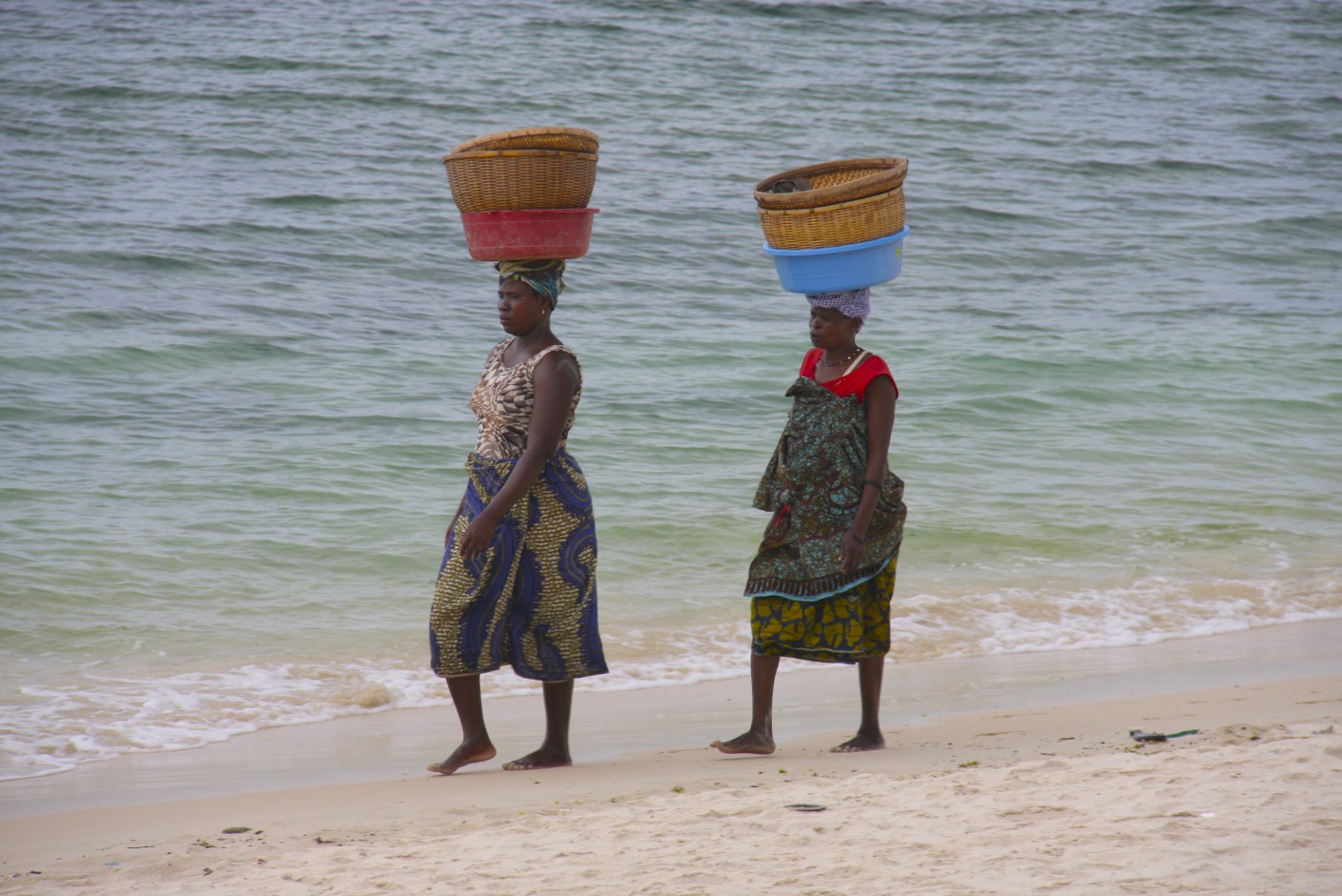 Scenes from Wimbe Beach, Mozambique – Notes from Camelid Country