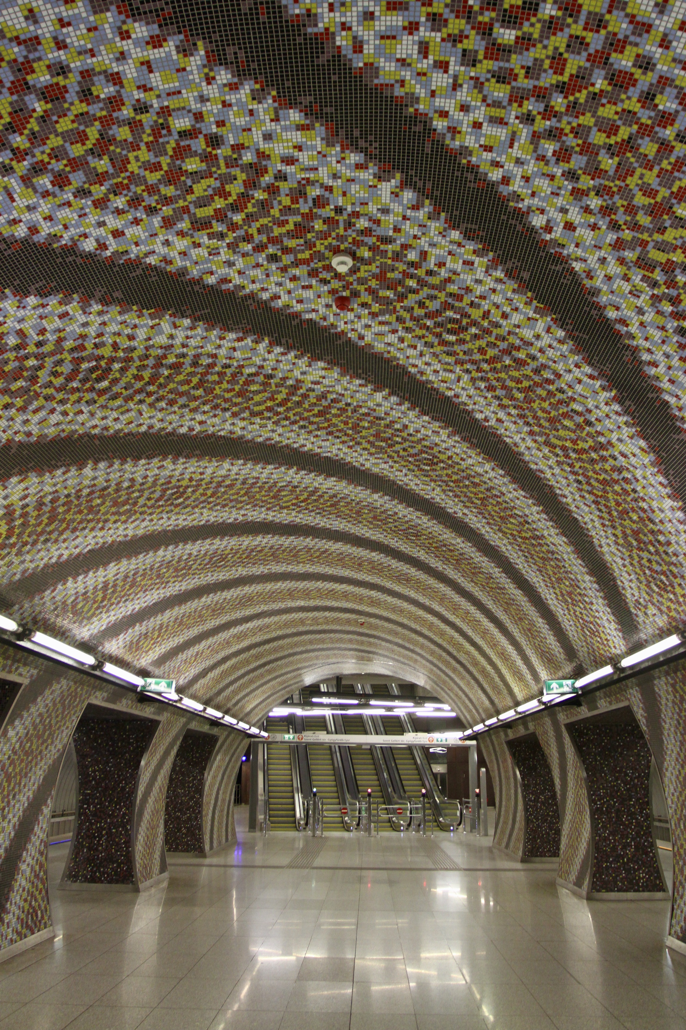 Curing the “Cat’s Wail” at Budapest’s Gellert Baths – Notes from ...